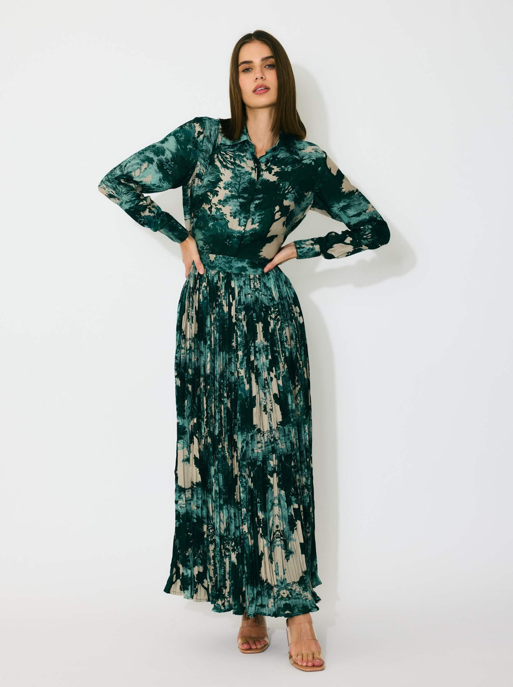 Dark green toil print crinkled skirt and shirt