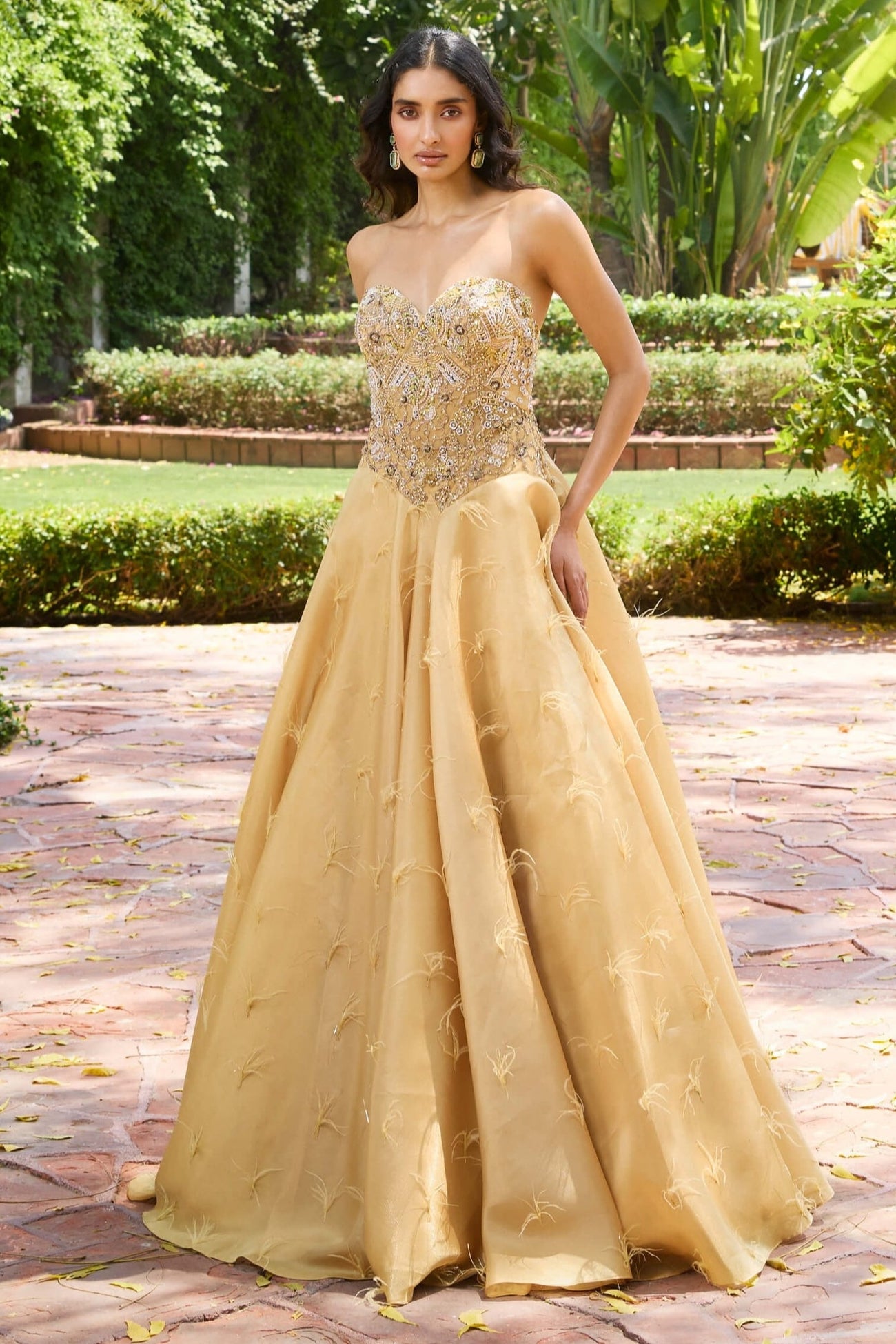 Dolly J | Shop Indian Bridal Lehengas And Gowns – INDIASPOPUP.COM