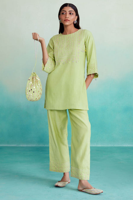 The Right Cut | Shop Designer Kurtas, Skirts Online | INDIASPOPUP.COM