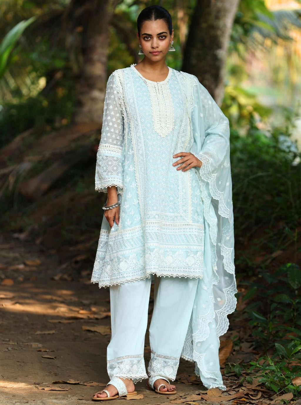 Sritha blue embroidered kurta set