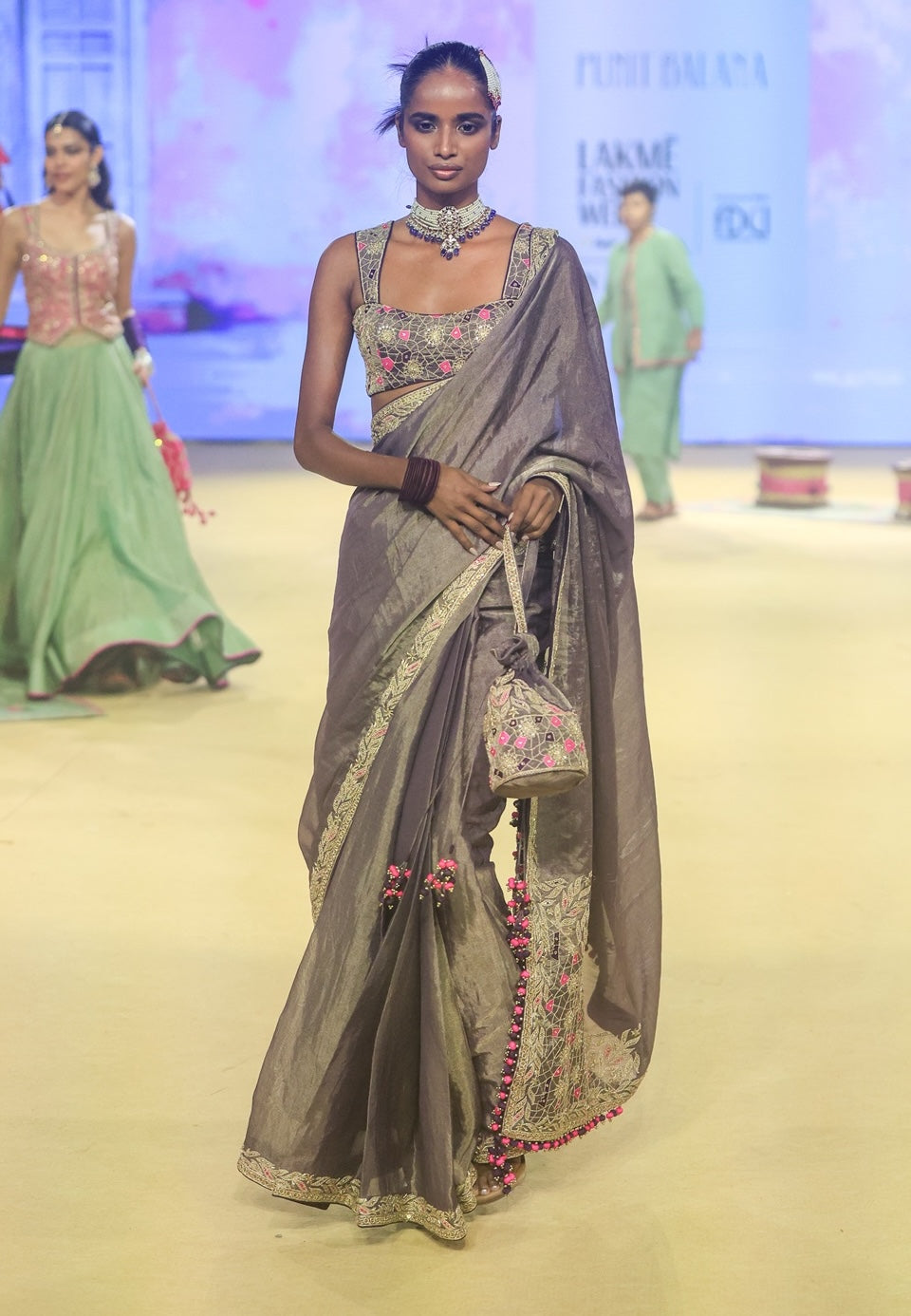 Baingani metallic tissue sari and blouse – INDIASPOPUP.COM