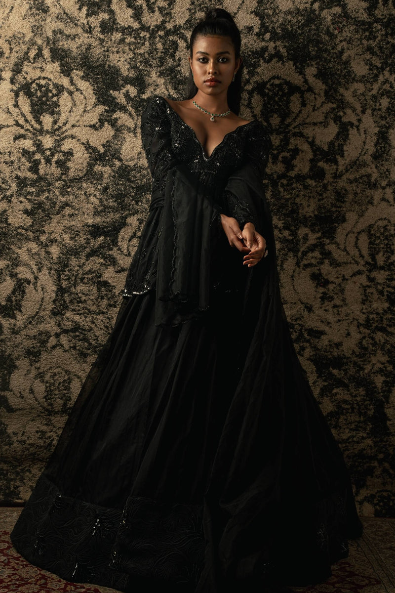 Designer Traditional Dresses Indian - Buy Ethnic Women Clothes Online ...