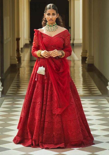 The Classic Red Bride