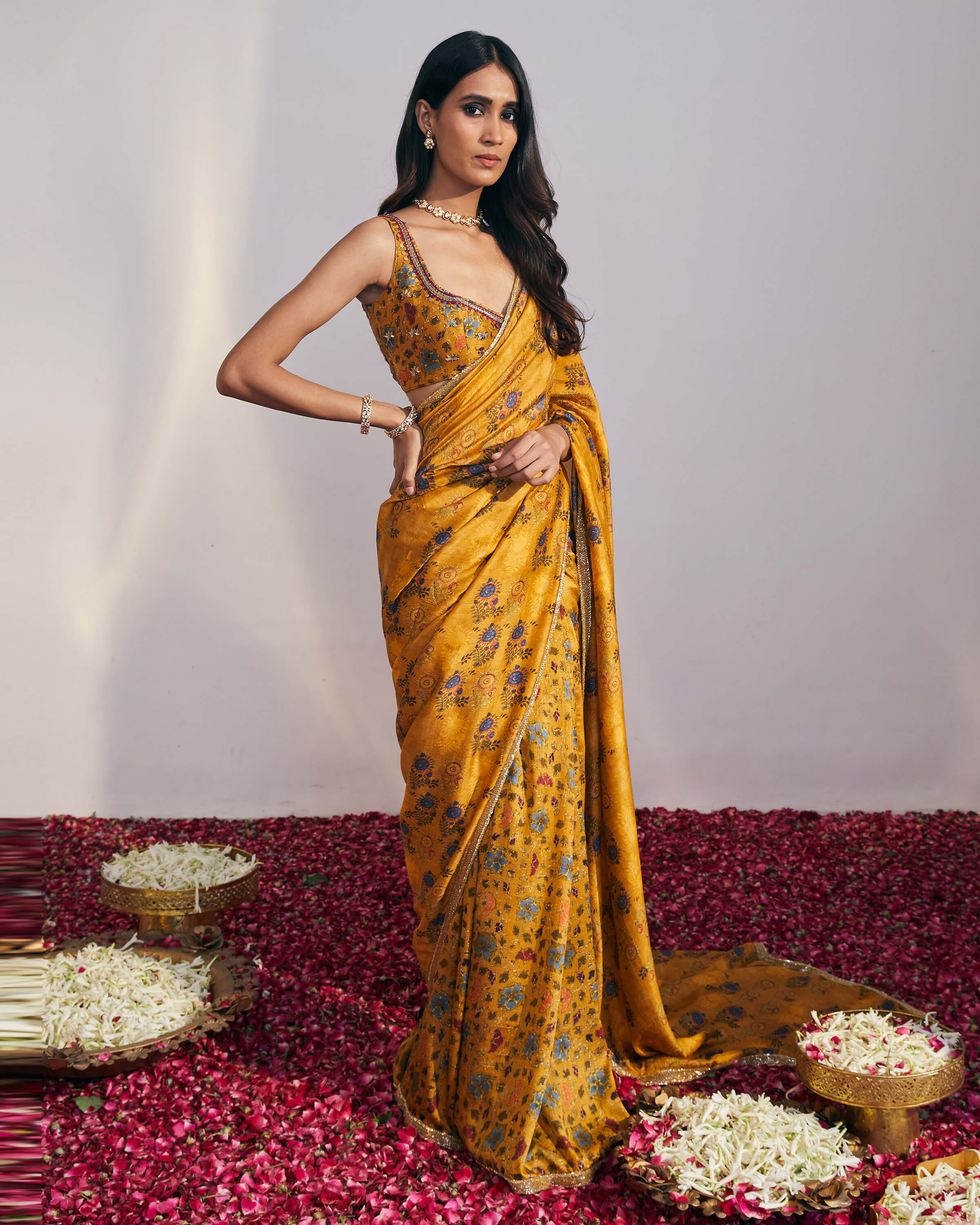 Saris - Shop Designer Saris Online At Indiaspopup.com