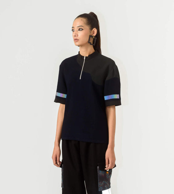 Navy blue t-shirt with reflector