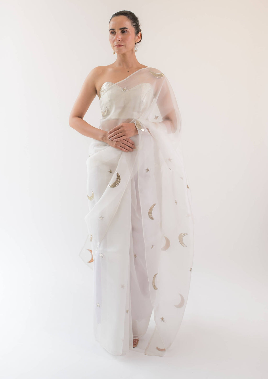 Kapardara | White Moonlight Silk Organza Sari | INDIASPOPUP.COM