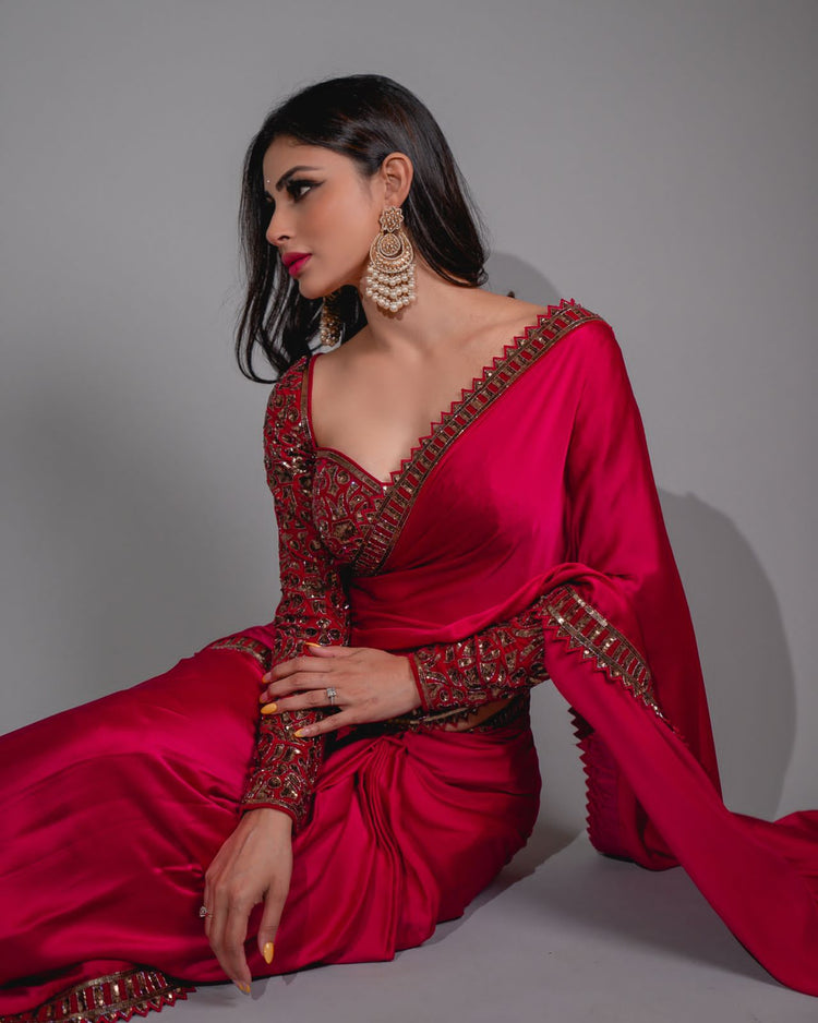 Vvani By Vani Vats | Red Sarin Saree Set | INDIASPOPUP.COM